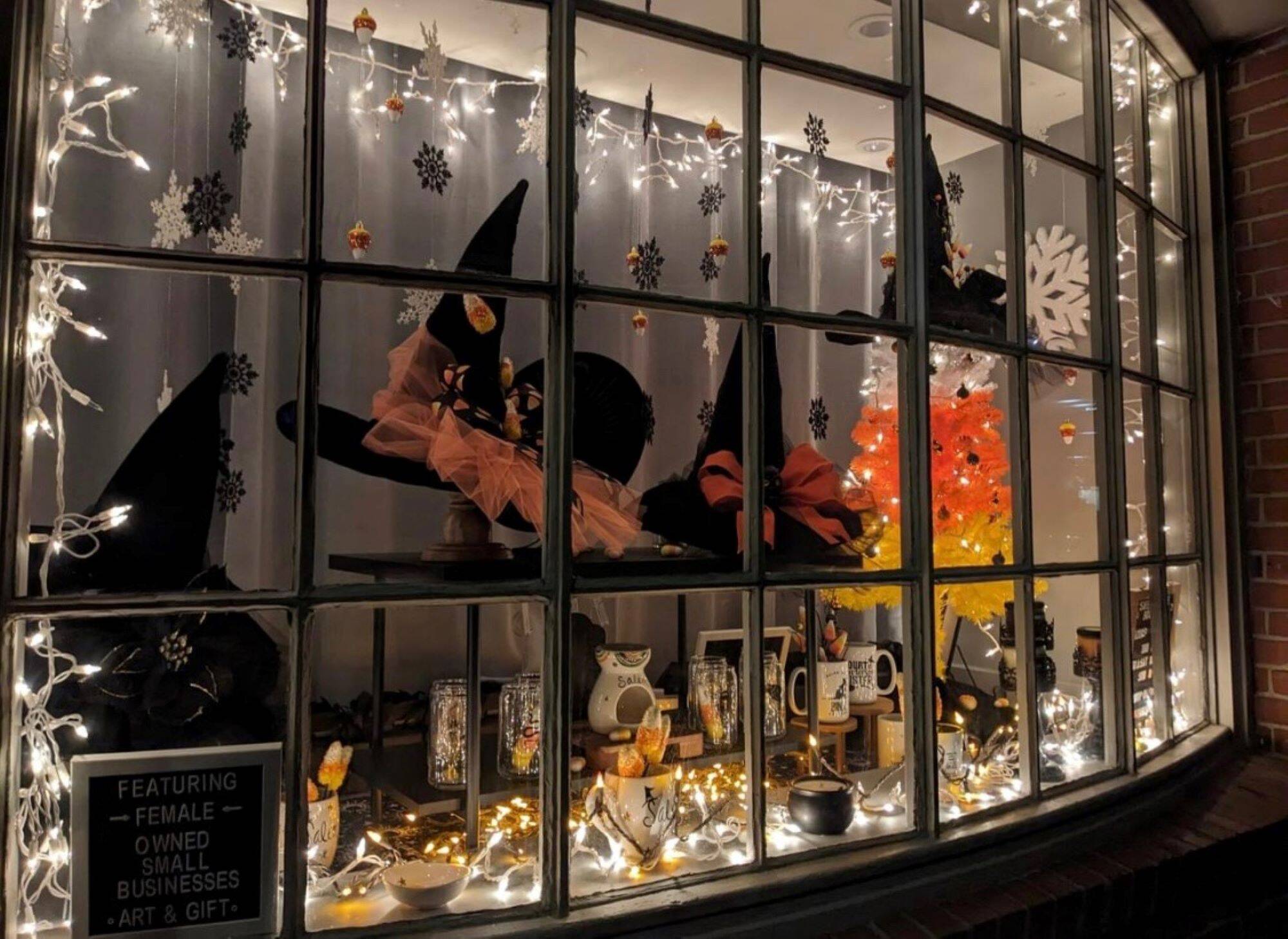 Salem Gift Shop | Salem Bespoke Boutique LLC 127 Essex St - Salem, MA 01970